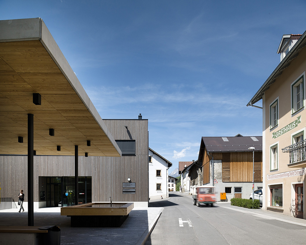 Neues Bauen in Tirol 2022: Ausstellung am Brunnenhaus in Fließ — aut ...